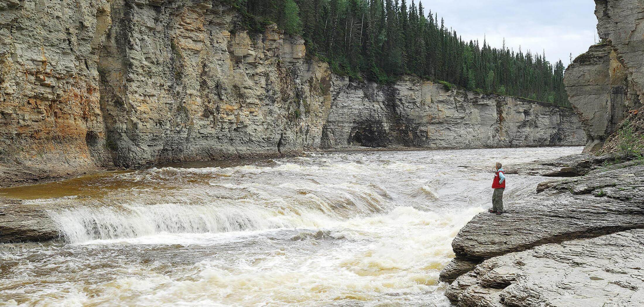 About NWT Tourism | Northwest Territories Tourism Industry