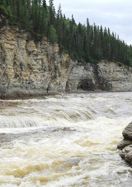 About NWT Tourism | Northwest Territories Tourism Industry