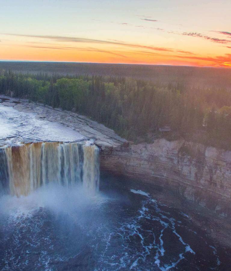 Home | Northwest Territories Tourism Industry